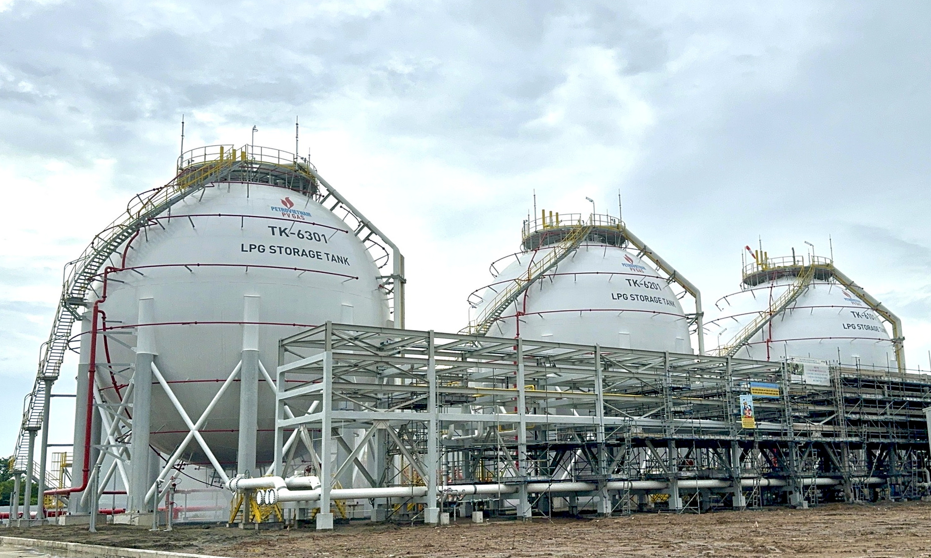 PV GAS đưa vào hoạt động 3 bồn chứa LPG tại Kho cảng PV GAS Vũng Tàu